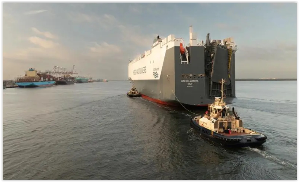 Höegh Autoliners & Svitzer Set New Standard For Sustainable Shipping In Australia - VesselFinder