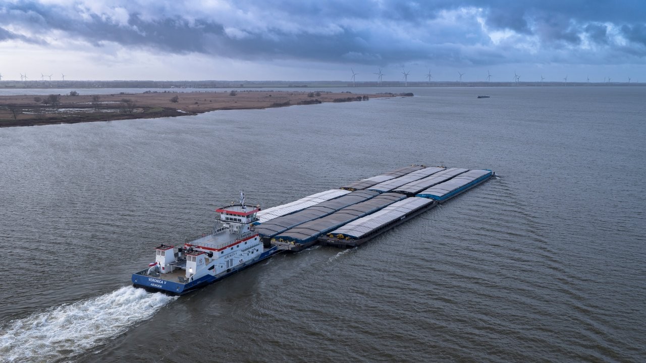 Concordia Damen delivers Shallow Draft River Pusher to Girona S.A ...