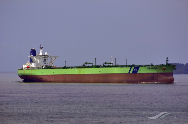 DHT Holdings announces the sale of two VLCCs - VesselFinder
