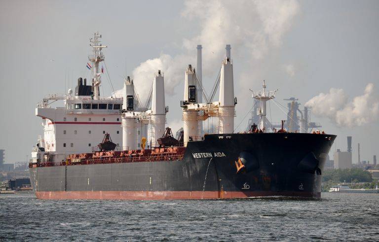 Harren Bulkers adds first Handysize bulker to its fleet - VesselFinder