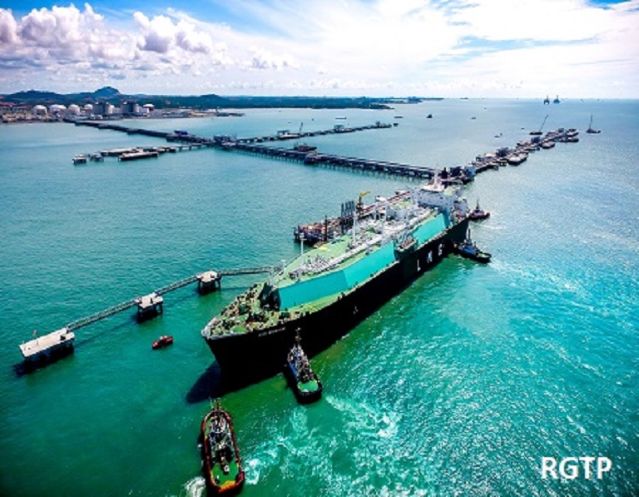 Petronas receives first LNG cargo under third-party access deal ...