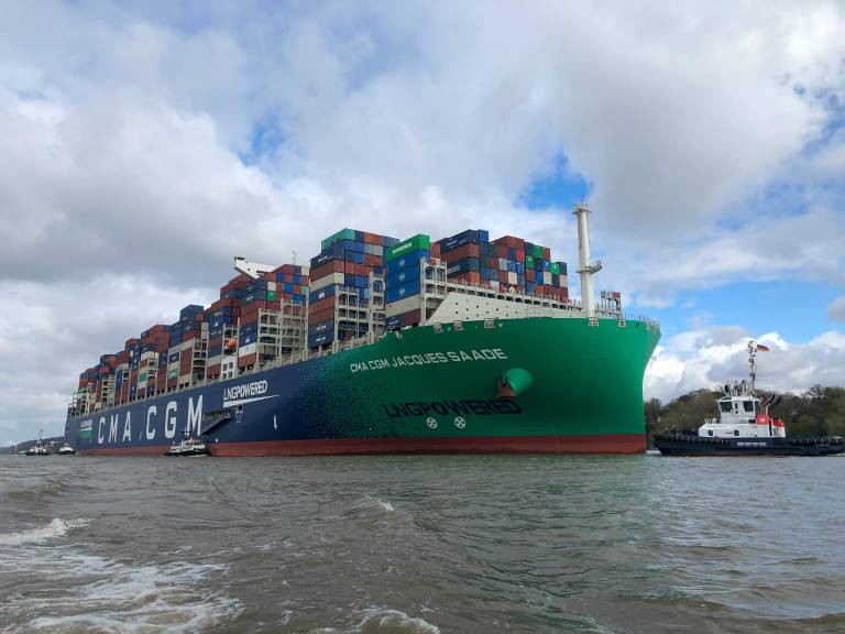 Containership CMA CGM Jacques Saadé First Megamax to pass Elbe’s ...