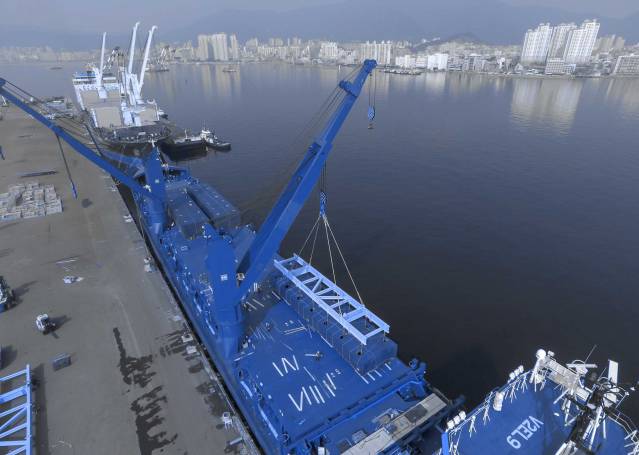 United Heavy Lift GmbH Fleet Expansion: UHL takes over nine eco ...