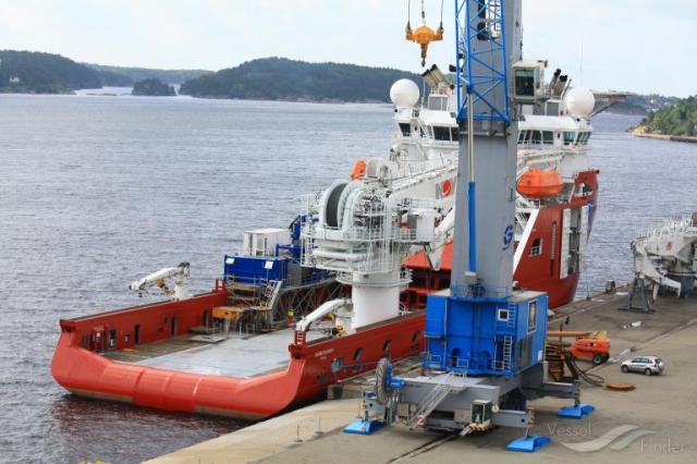 DOF Subsea announces contract awards - VesselFinder