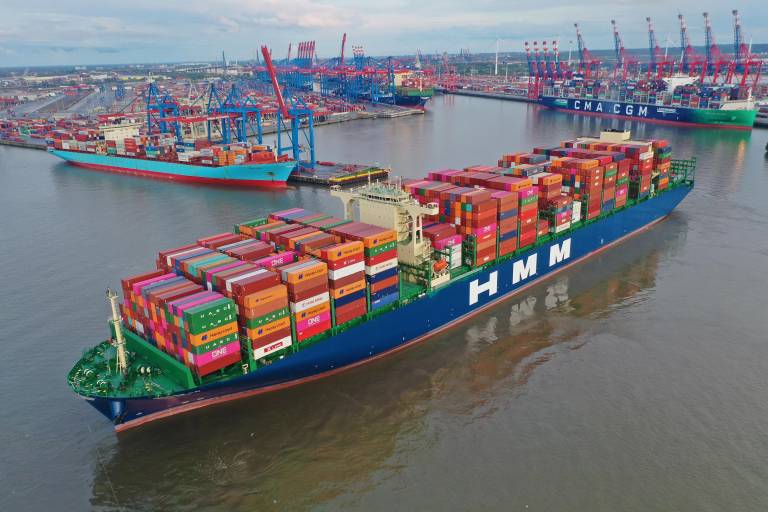 Containership ‘HMM NURI’ makes first call in Hamburg - VesselFinder