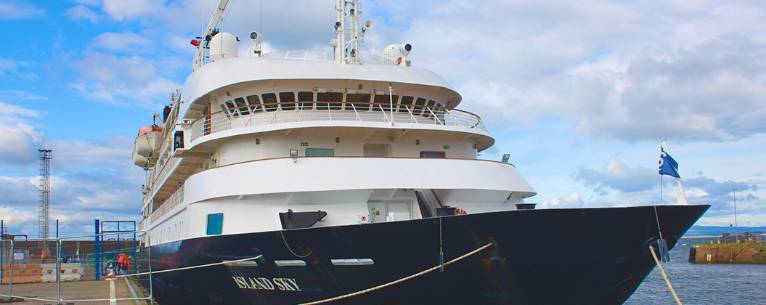 Port of Troon welcomes the maiden call of the luxury cruise ship, MS ...