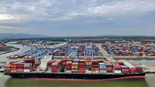 Cai Mep International Terminal welcomes the first maiden call of TP17 ...