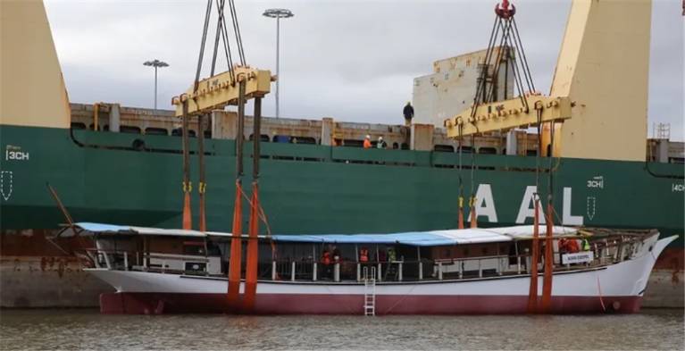 AAL makes history with the Alma Doepel - VesselFinder