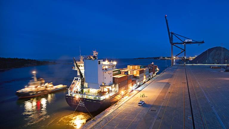 Arrival of the first container ship at Stockholm Norvik Port - VesselFinder