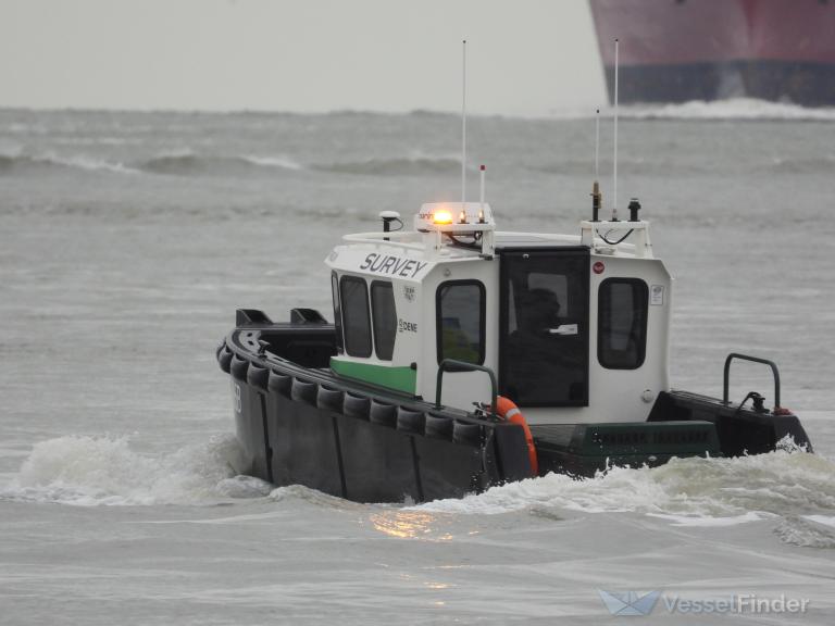 PINGUIN, Tug - Details and current position - MMSI 205261790 - VesselFinder