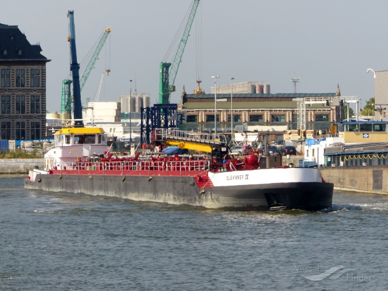 MAC 11, Tanker - Details and current position - MMSI 205356690 ...