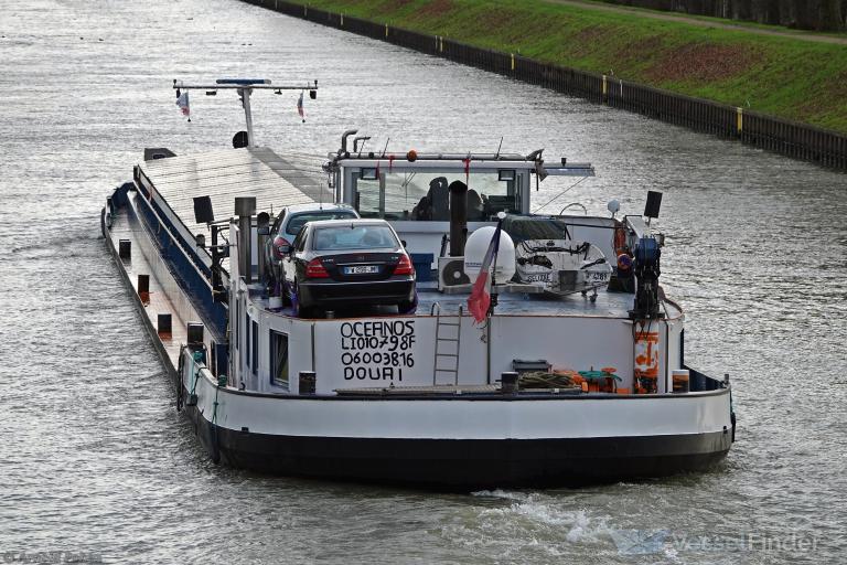 AMISTA, Cargo ship - Details and current position - MMSI 205367590 ...