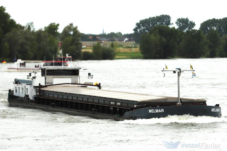 Zdjęcia statku - VesselFinder