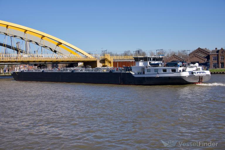 EMMA 2, Tanker - Details and current position - MMSI 205555790 ...