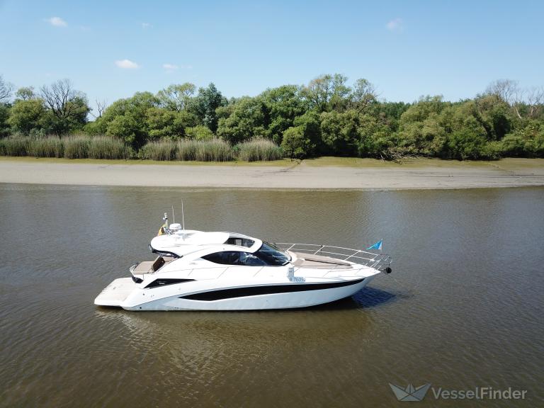 VANTAGE, Pleasure craft - Details and current position - MMSI 205595330 ...
