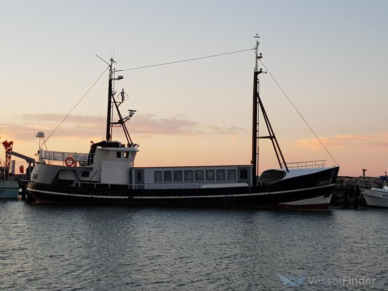 SEE MAH DIX, Unknown - Details and current position - MMSI 211002010 ...