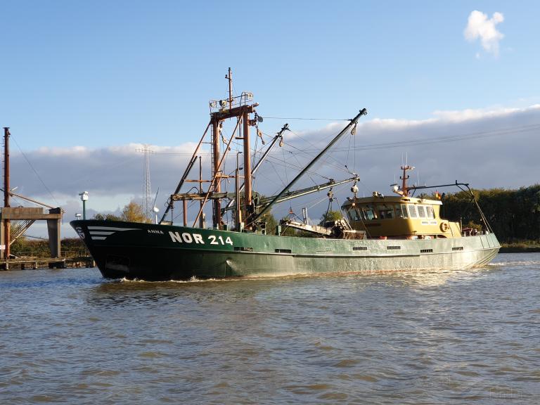 ANNA, Fishing vessel - Details and current position - MMSI 211105000 ...