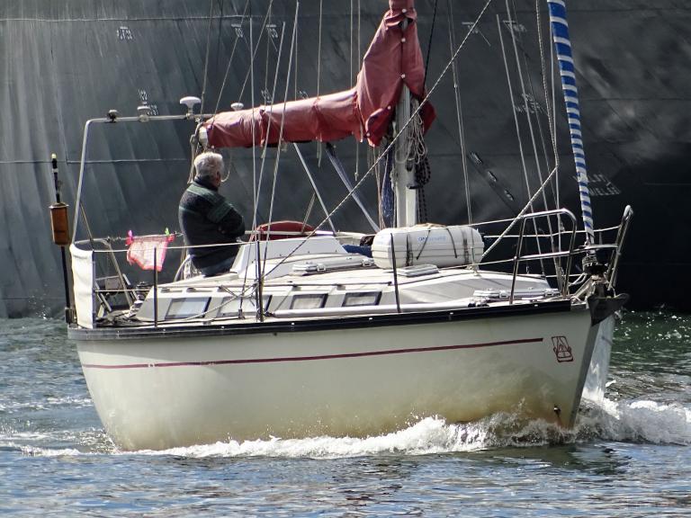 MERLIN, Sailing vessel - Details and current position - MMSI 211146070 ...