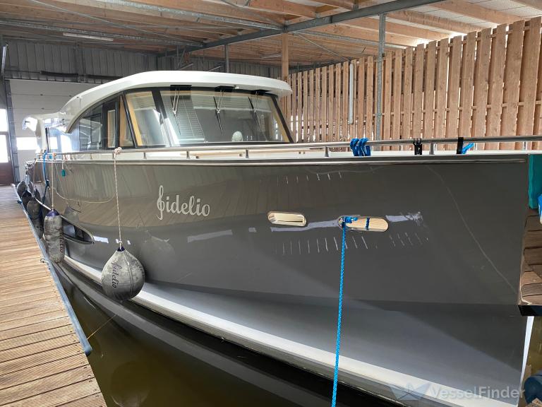 FIDELIO, Pleasure craft - Details and current position - MMSI 211175160 ...