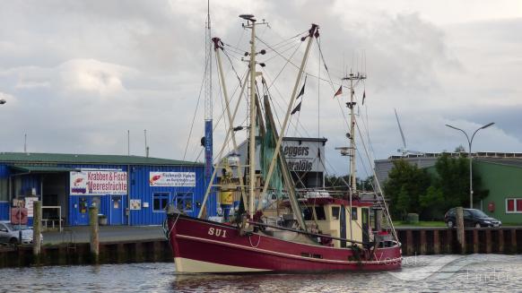 STOERTEBEKER, Fishing vessel - Details and current position - MMSI ...