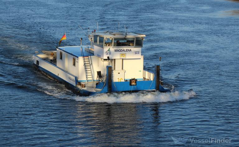 MAGDALENA, Cargo ship - Details and current position - MMSI 211183240 ...