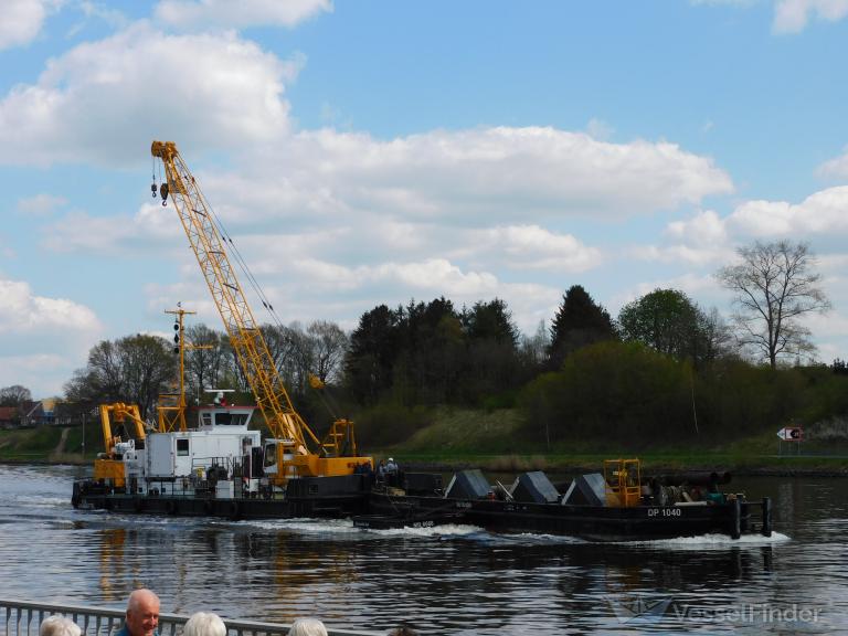 SG1353, Unknown - Details and current position - MMSI 211197960 ...