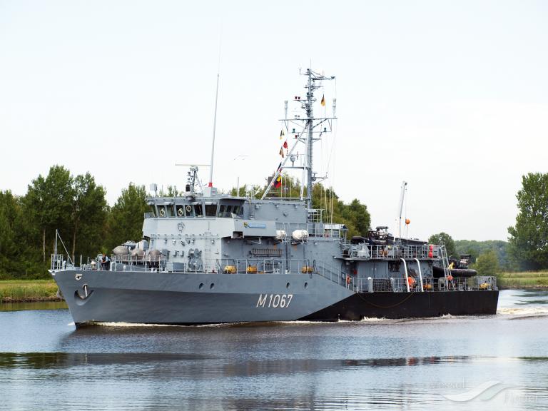 GERMAN WARSHIP M1067, Military ops - Details and current position ...
