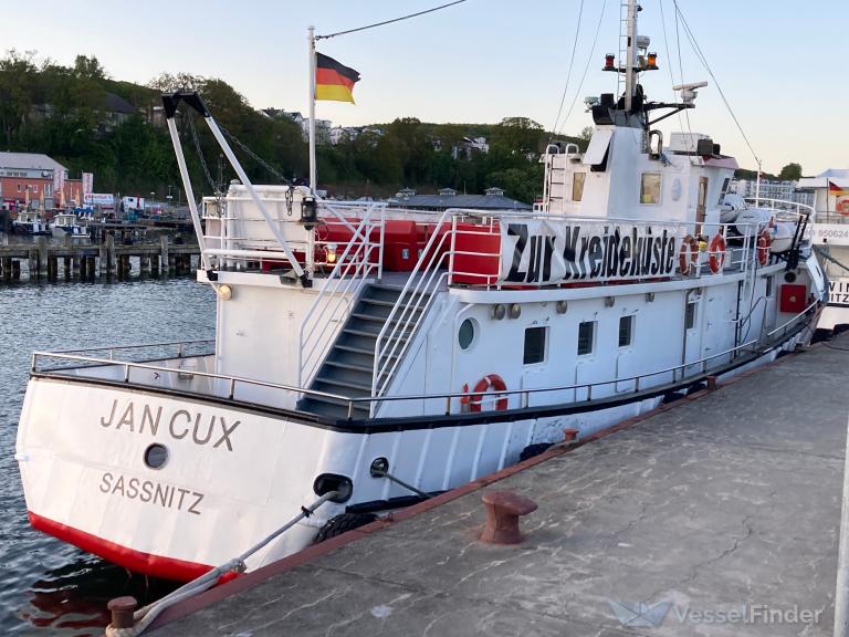 JAN CUX, Passenger ship - Details and current position - MMSI 211235560 ...