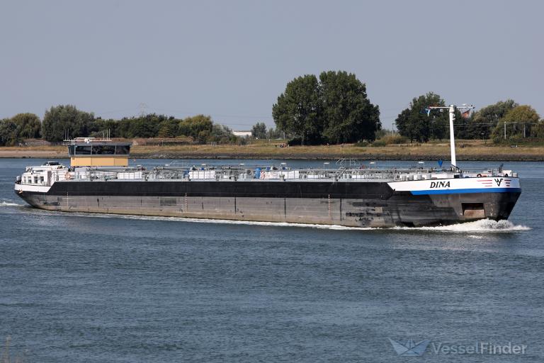 DINA, Tanker - Details and current position - MMSI 211253890 - VesselFinder