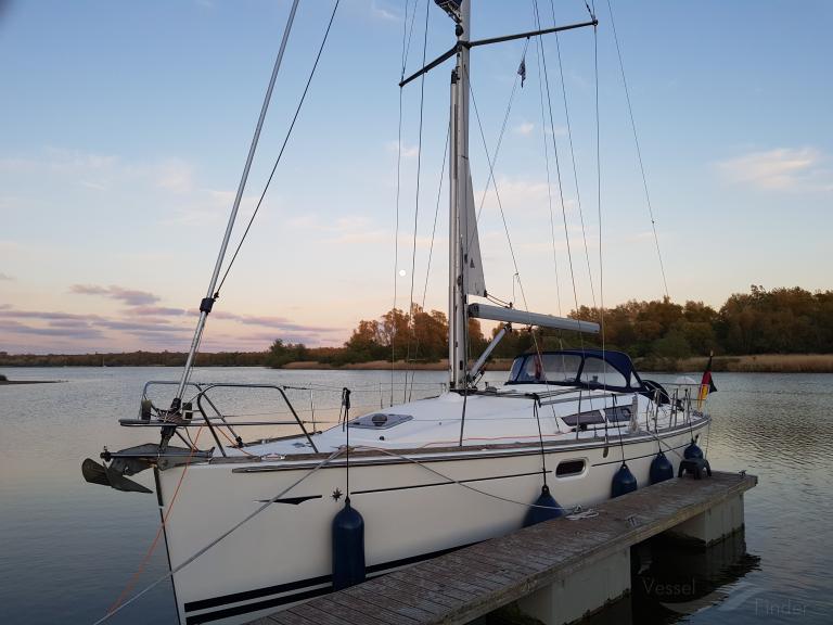 BEAVER, Pleasure craft - Details and current position - MMSI 211267610 ...