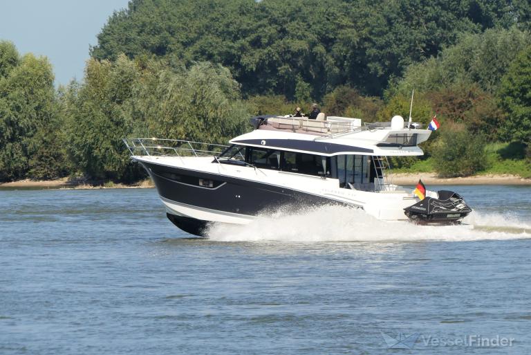 NURONA, Pleasure craft - Details and current position - MMSI 211301130 ...