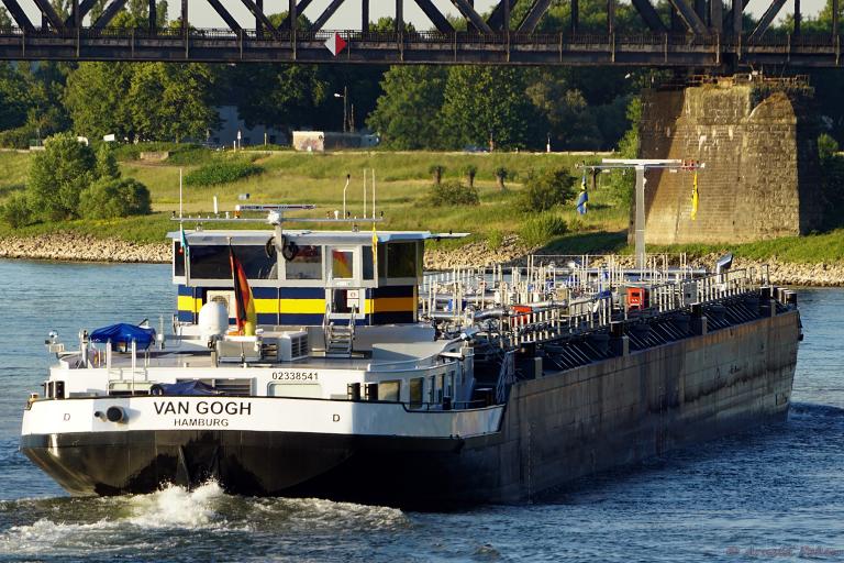 VAN GOGH, Tanker - Details and current position - ENI 02338541, MMSI ...