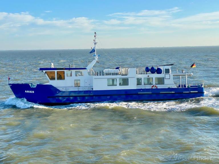 ARIES, Passenger ship - Details and current position - MMSI 211303520 ...