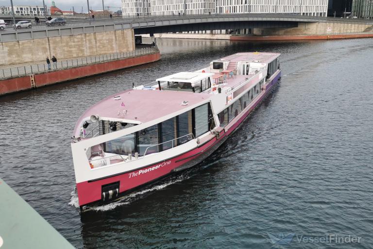 THE PIONEER ONE, Passenger ship - Details and current position - MMSI ...