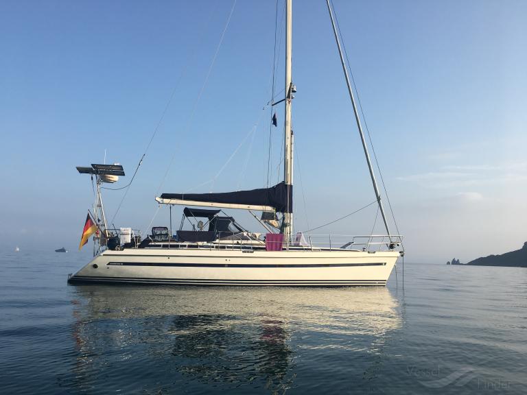 UENUKU, Sailing vessel - Details and current position - MMSI 211315040 ...