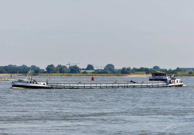 ELSAVA, Cargo ship - Details and current position - MMSI 211327740 ...