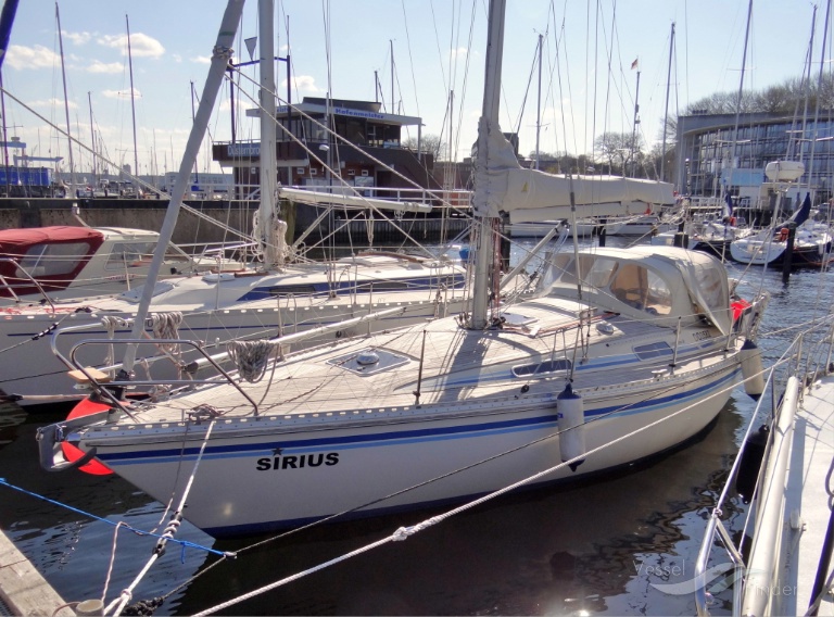 SY SIRIUS, Sailing vessel - Details and current position - MMSI ...