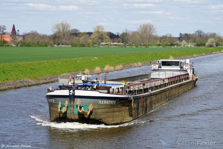 HANNOVER, Cargo ship - Details and current position - ENI 04005130 ...