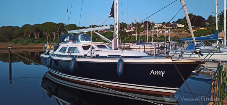 AMY, Sailing vessel - Details and current position - MMSI 211476400 ...