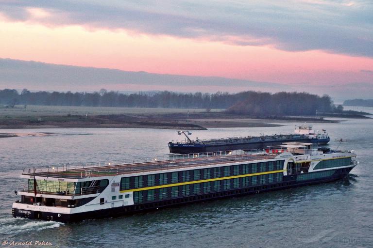 MONARCH COUNTESS, Passenger ship - Schiffsdaten und aktuelle Position ...
