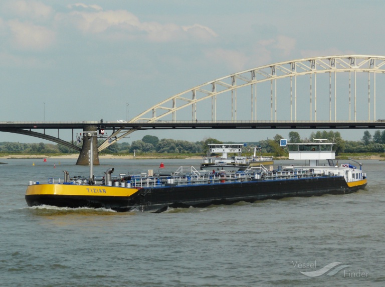 ELISE, Tanker - Details and current position - MMSI 211513570 ...