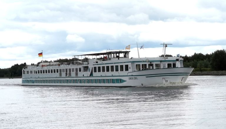 JUNKER JOERG, Passenger ship - Details and current position - MMSI ...