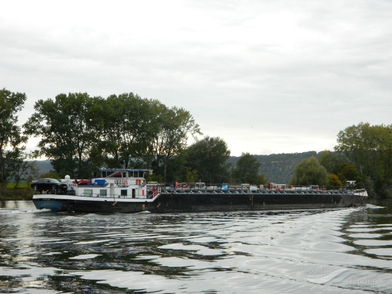 GOYA, Tanker - Details and current position - MMSI 211556920 - VesselFinder
