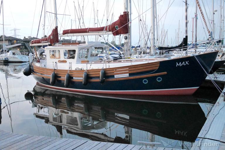 MAX, Sailing vessel - Details and current position - MMSI 211560080 ...