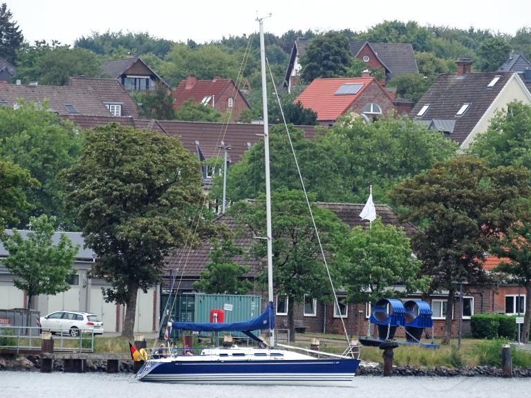 STATIC ELECTRIC, Sailing vessel - Details and current position - MMSI ...