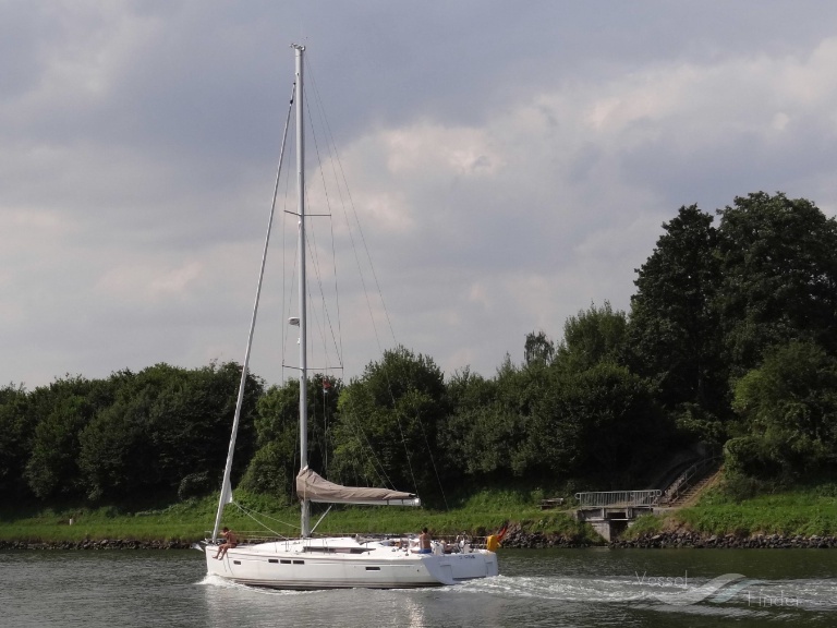 S-ONE, Sailing vessel - Details and current position - MMSI 211609540 ...