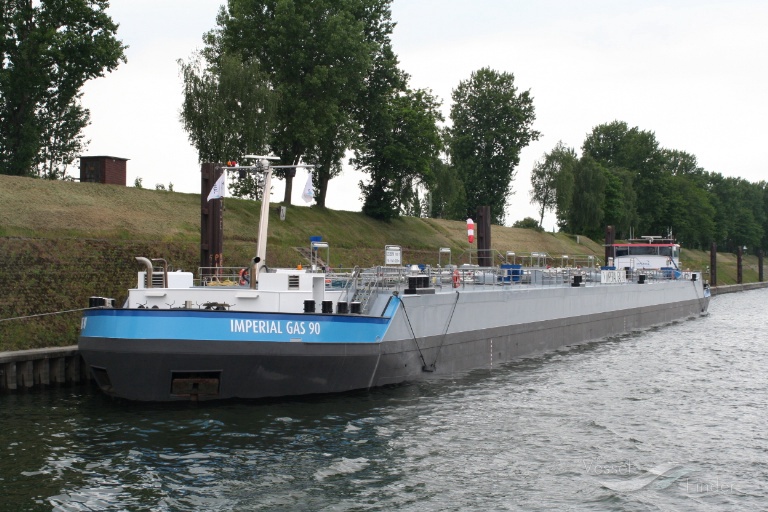 GAS 90, Tanker - Details and current position - MMSI 211617950 ...