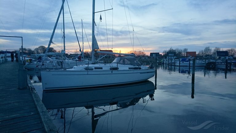 ANNA, Sailing vessel - Details and current position - MMSI 211631160 ...