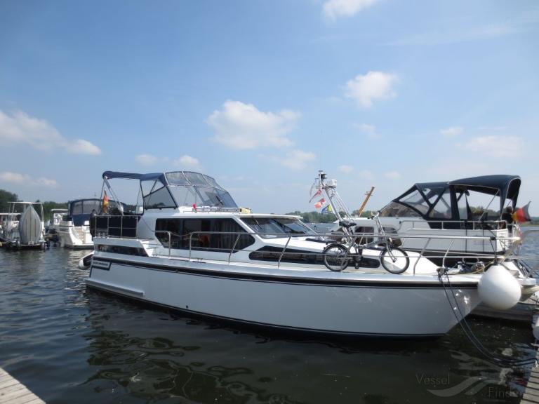 BOOT, Unknown - Details and current position - MMSI 211707040 ...