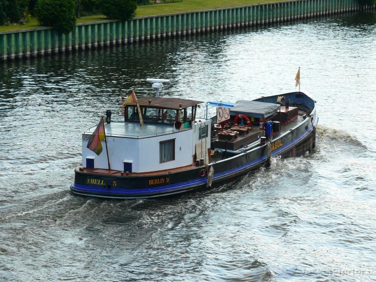 SHELL 5, Tanker - Details and current position - MMSI 211781770 ...